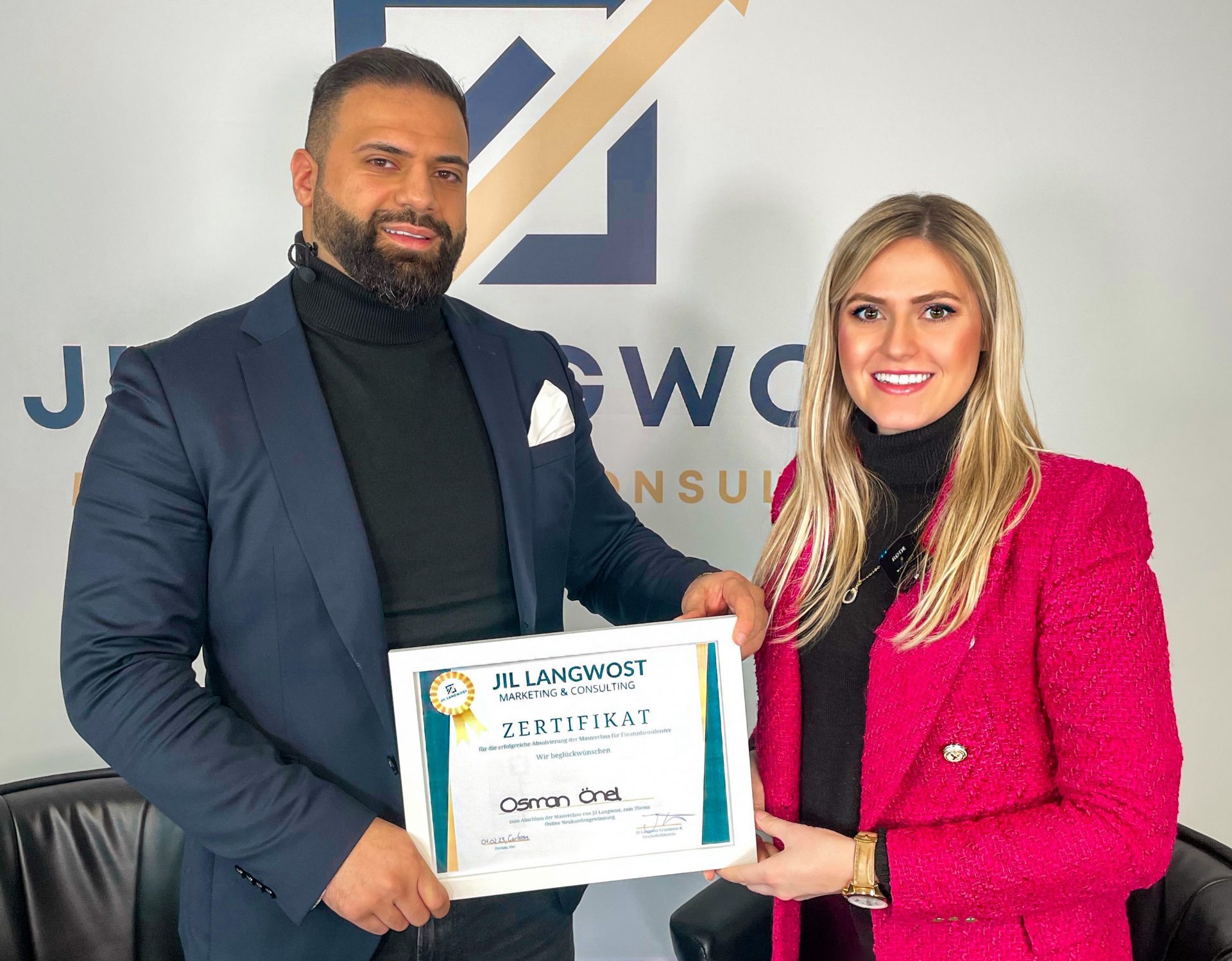 Coaching Award – Jil Langwost